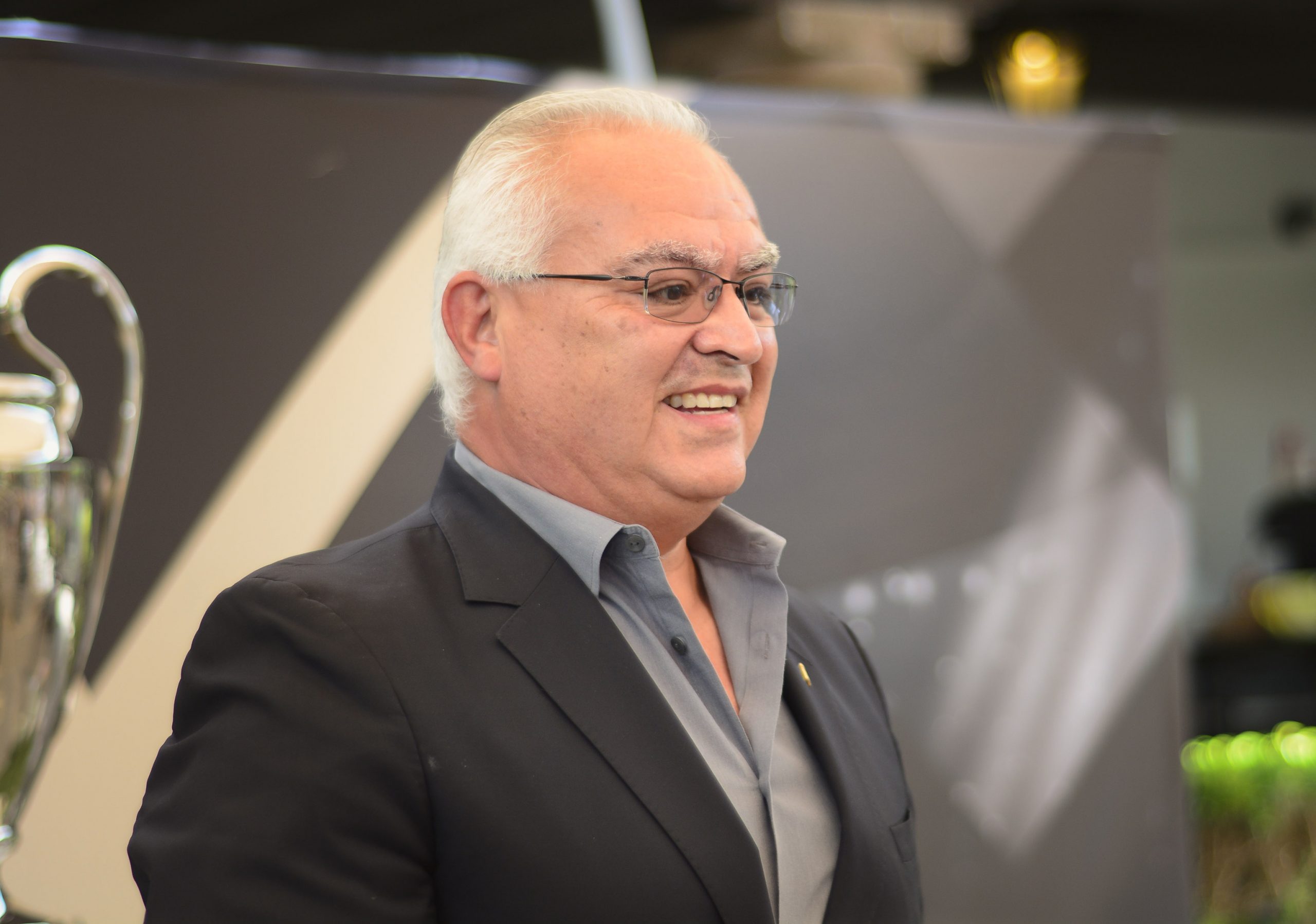 Luis Omar Tapia - Siete Foto